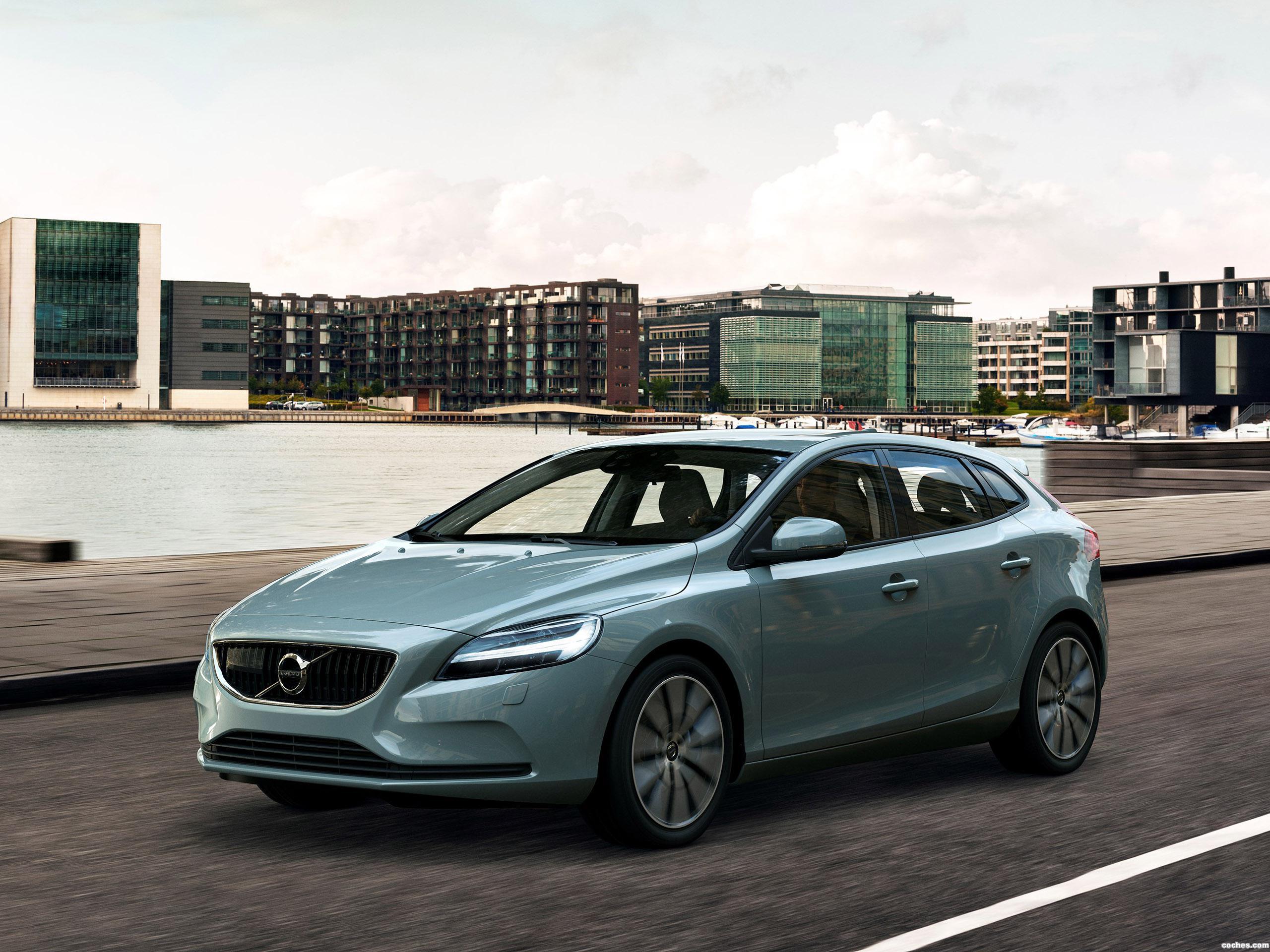 Fotos De Volvo V40 T4 Momentum 2016 Foto 1 Fotos De Volvo V40 T4 Momentum 2016 Foto 1