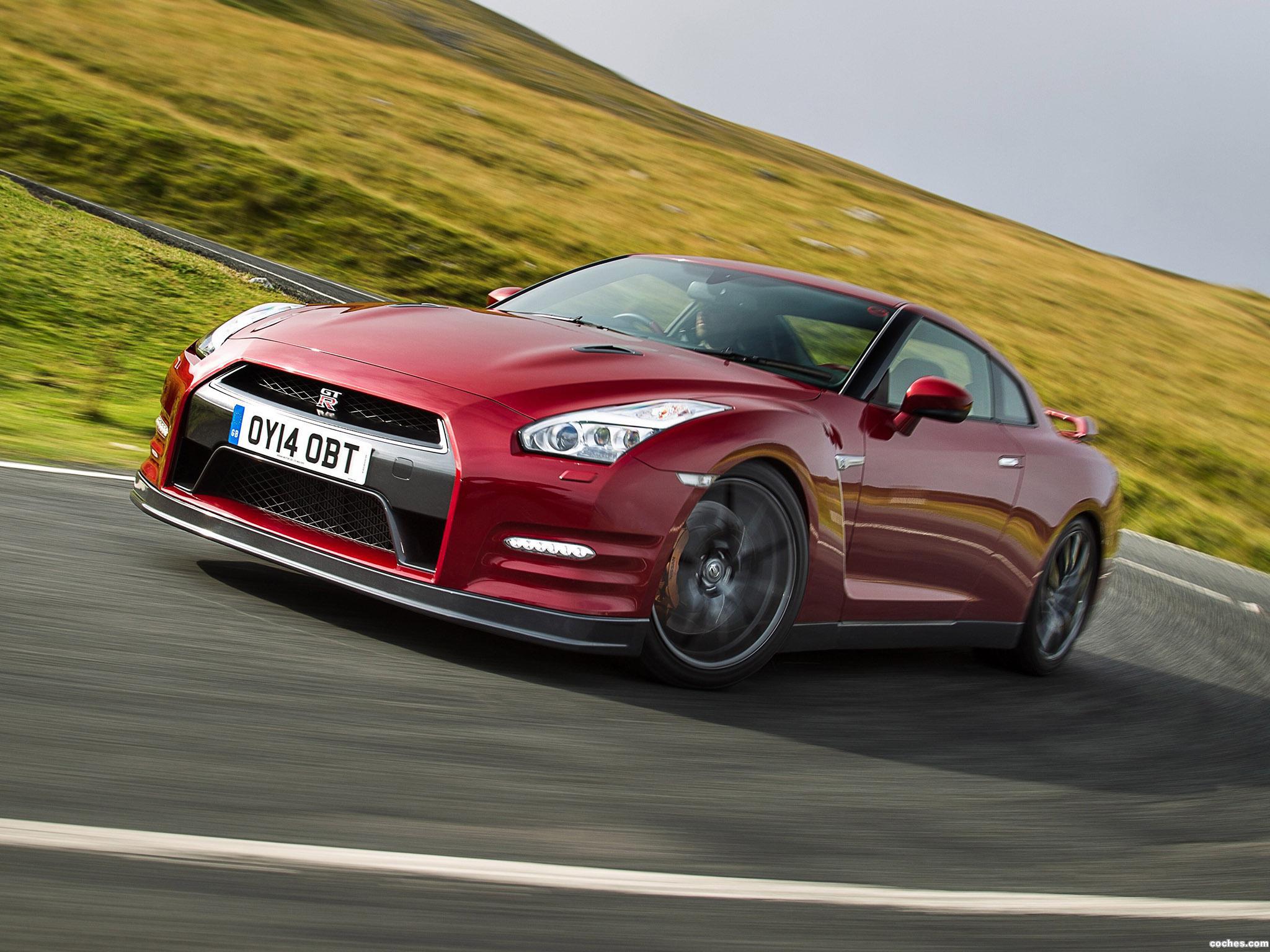 Fotos de Nissan GT-R R35 UK 2014