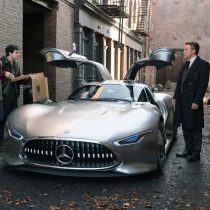 Batman cambia el Batmovil por un Mercedes-AMG Vision Gran Turismo