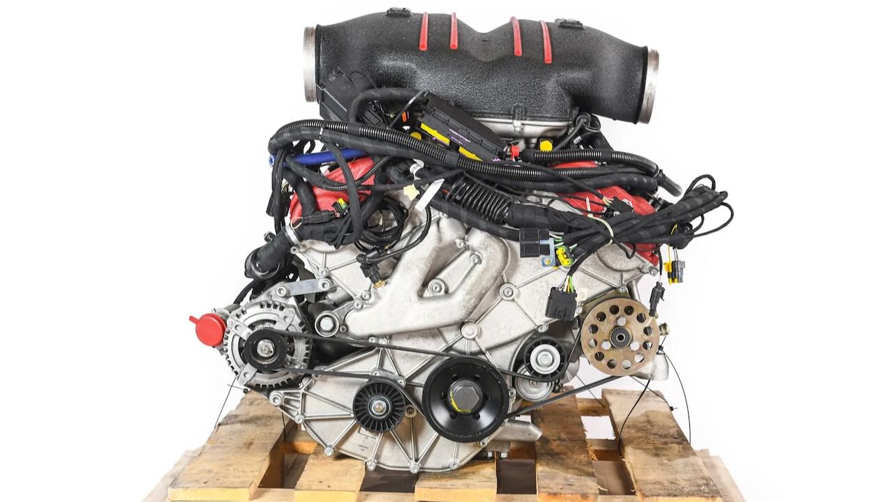 The original V12 engine of the Ferrari FXX that never left its factory ...